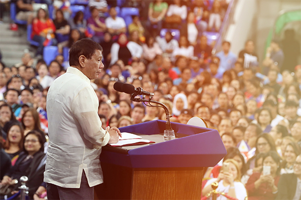 Philippine President asks Filipino Workers in Kuwait to leave